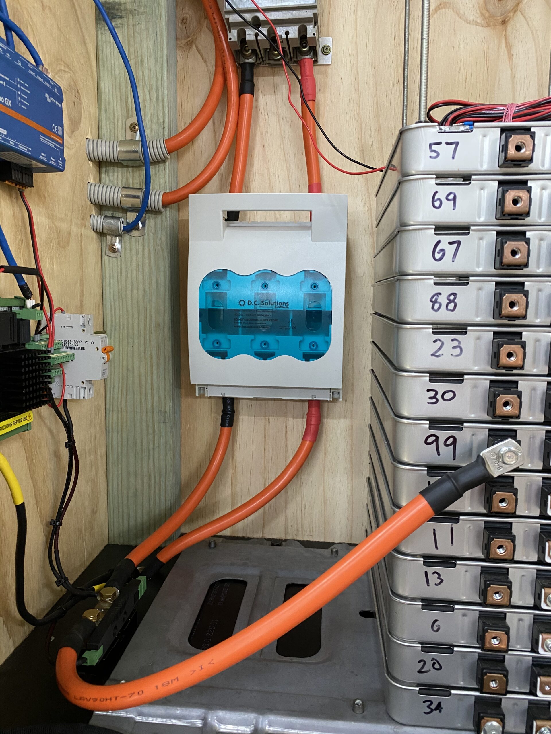High Current Wiring Complete – Victron Nissan Leaf Powerwall Australia